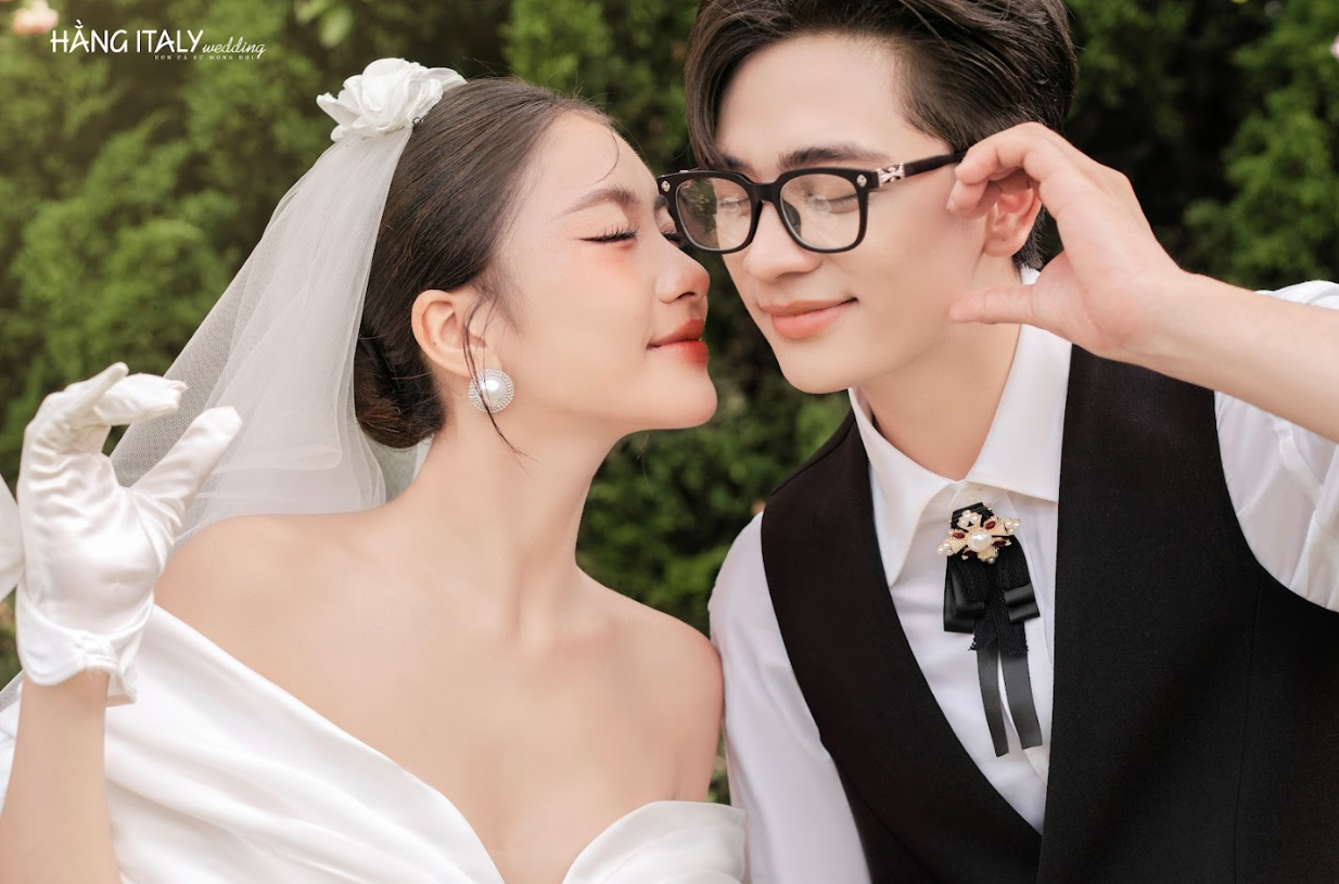 Bộ Ảnh Lãng Mạn, Tươi Mới, Đúng Chuẩn “Vibe” Giới Trẻ Của Hằng Italy ...